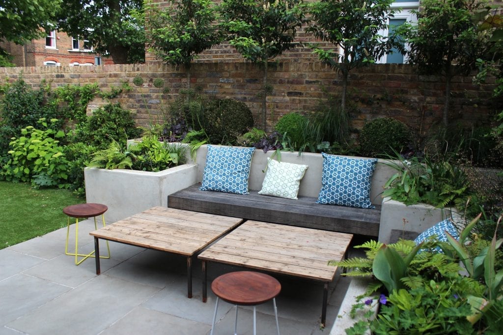 Top 10 Benches in gardens - Living Colour Gardens